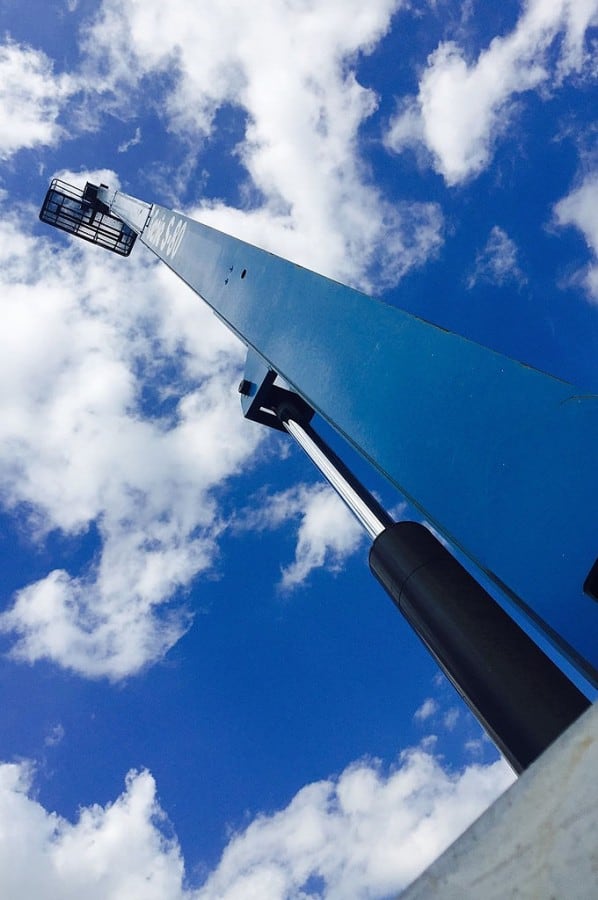 86' STRAIGHT BOOMLIFT- PLATFORM 80'- DIESEL- GENIE S80 XC - BC Rentals